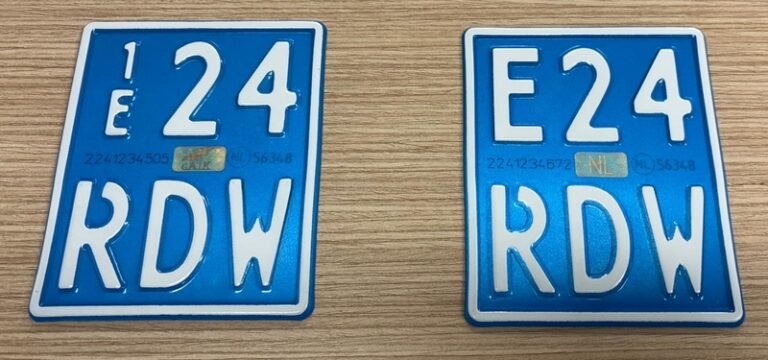 Per 1 juli 2025 bijzondere kentekens voor bijzondere bromfietsen ...